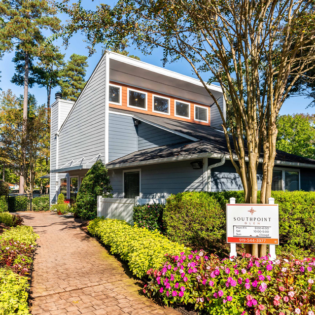 2 Bedroom Townhomes for Rent in Durham, NC | Trails at Southpoint Glen ...
