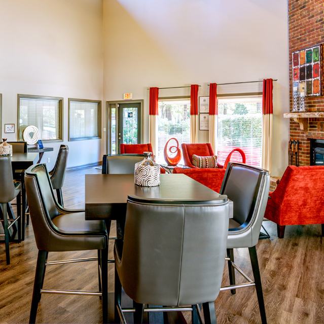 2 Bedroom Townhomes for Rent in Durham, NC | Trails at Southpoint Glen ...